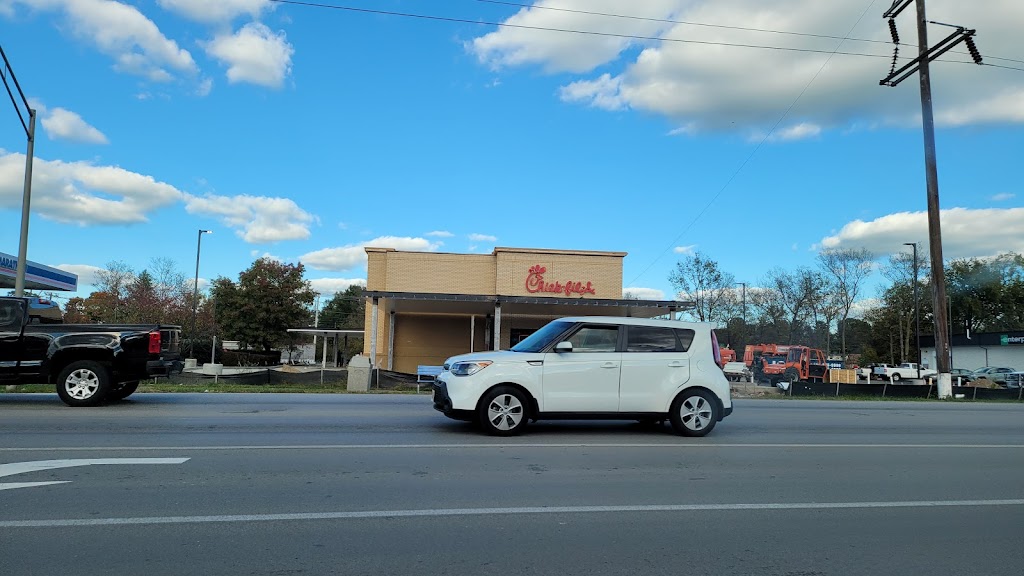 Chick fil A 295 W New Cir Rd Lexington KY 40505 USA Chick fil A 295 W New Cir Rd Lexington KY 40505 USA